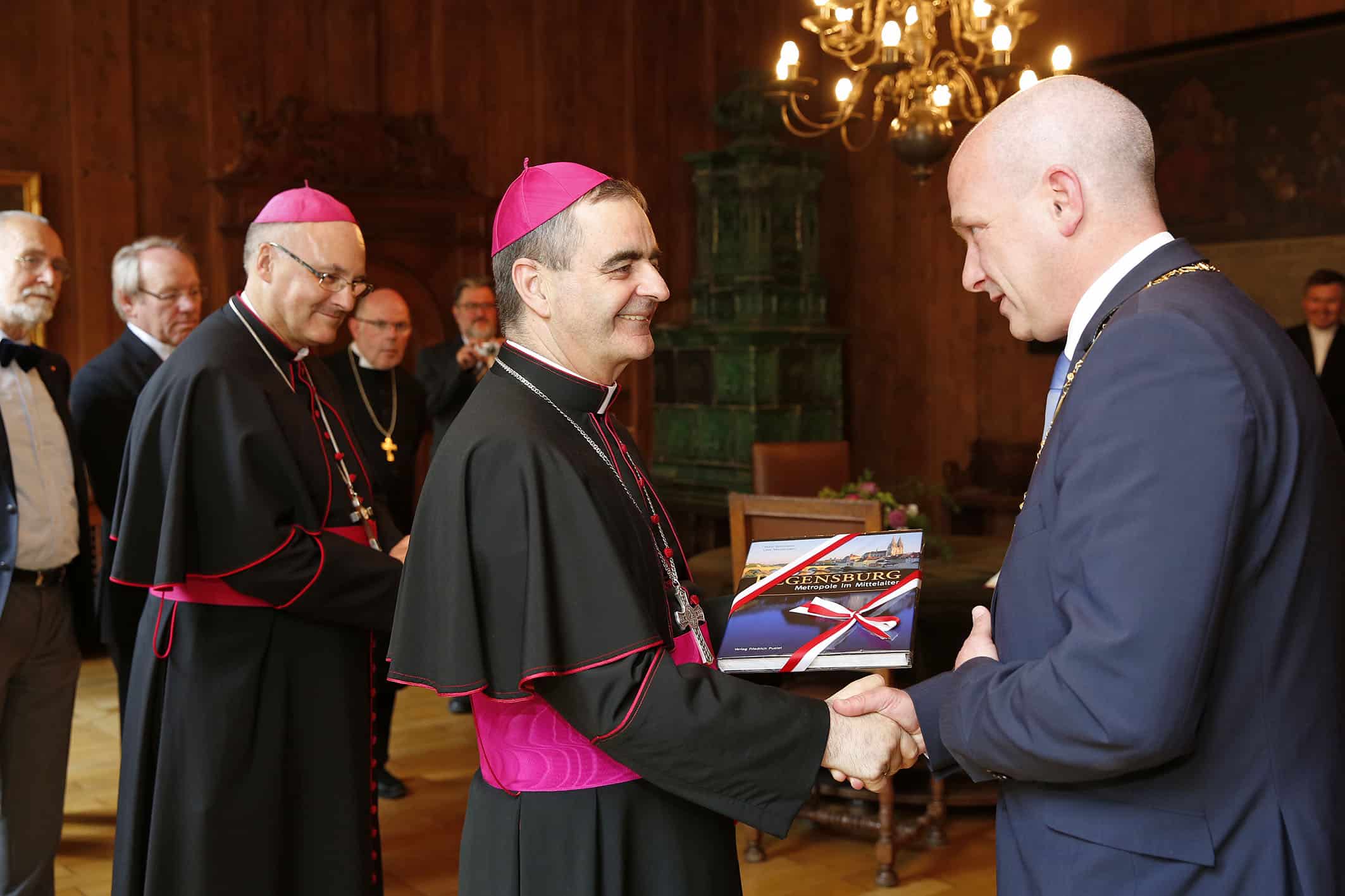 OB empfängt Apostolischen Nuntius » Regensburg Digital
