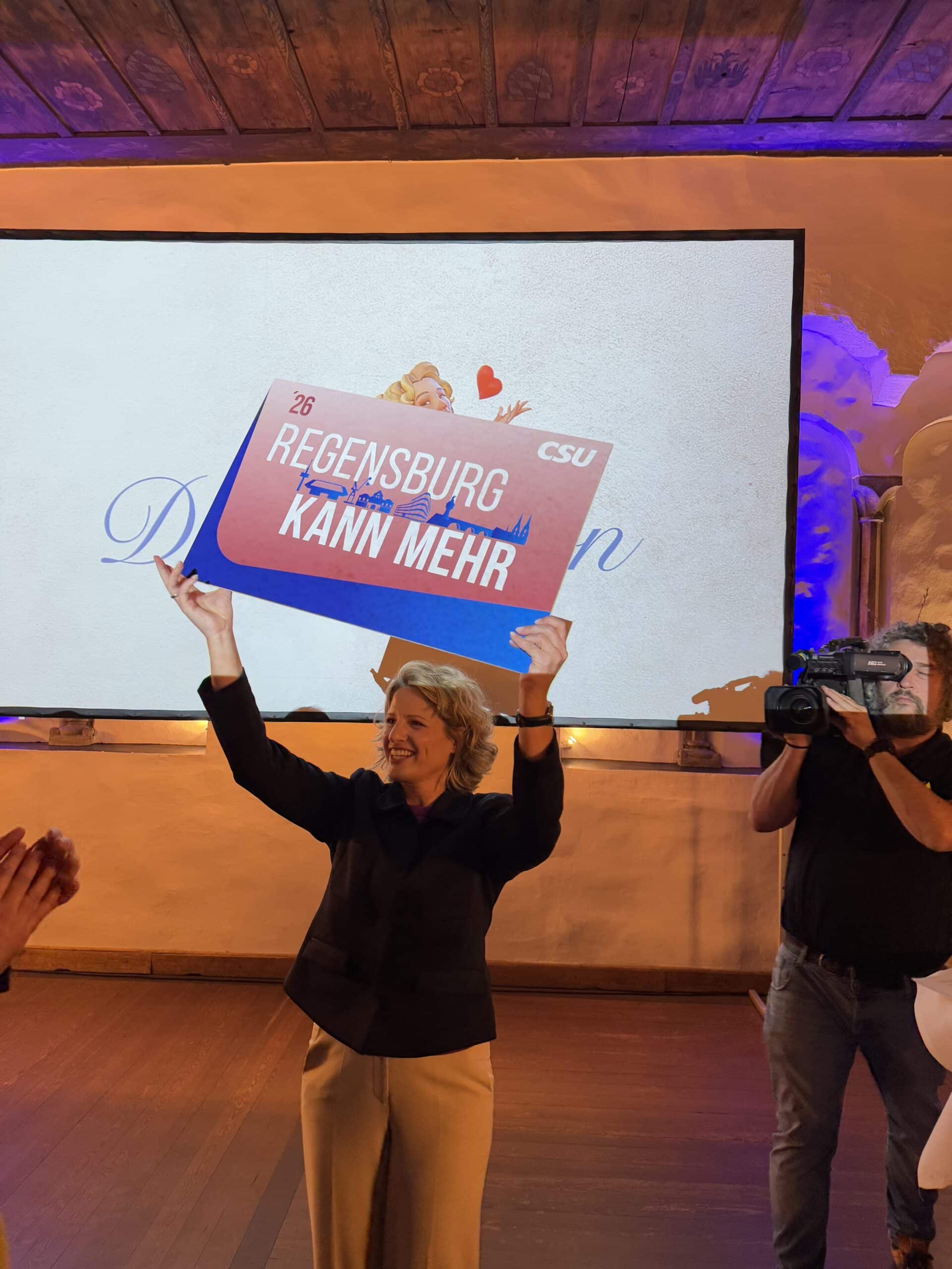 Mit Van Halen und dem lieben Gott: Astrid Freudenstein will OB von Regensburg werden ...